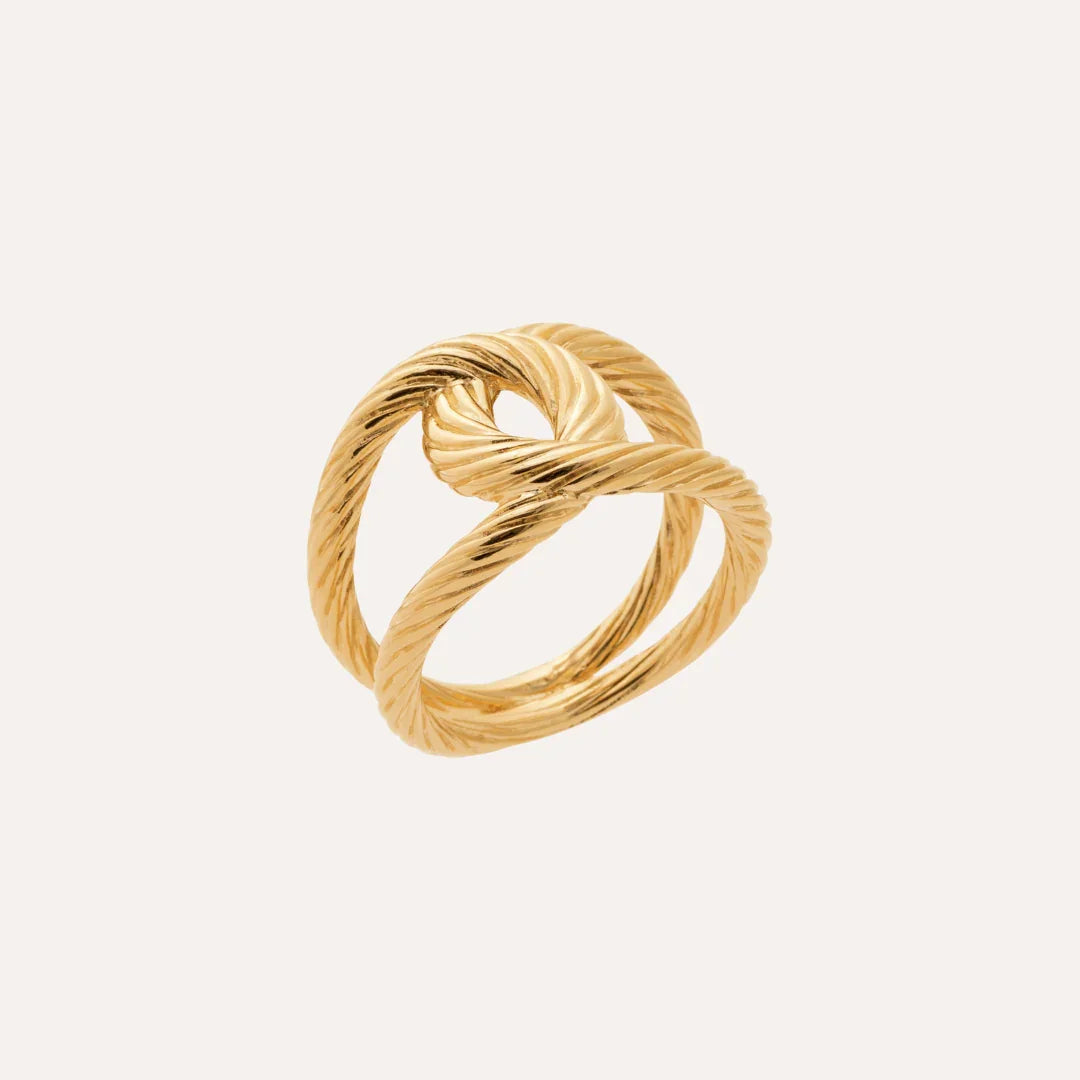 Bague anneaux entrelacés plaqué or Adrienne – les bijoux chics